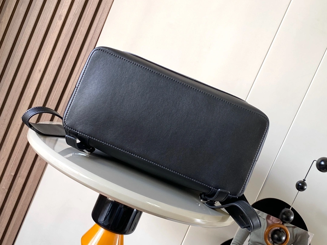 Cut-rate Loewe Backpacks