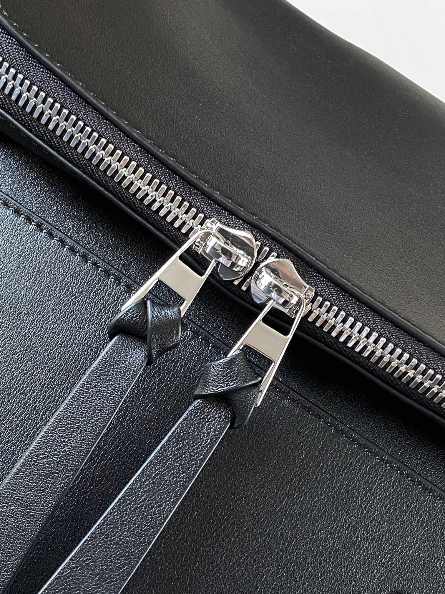 Cut-rate Loewe Backpacks