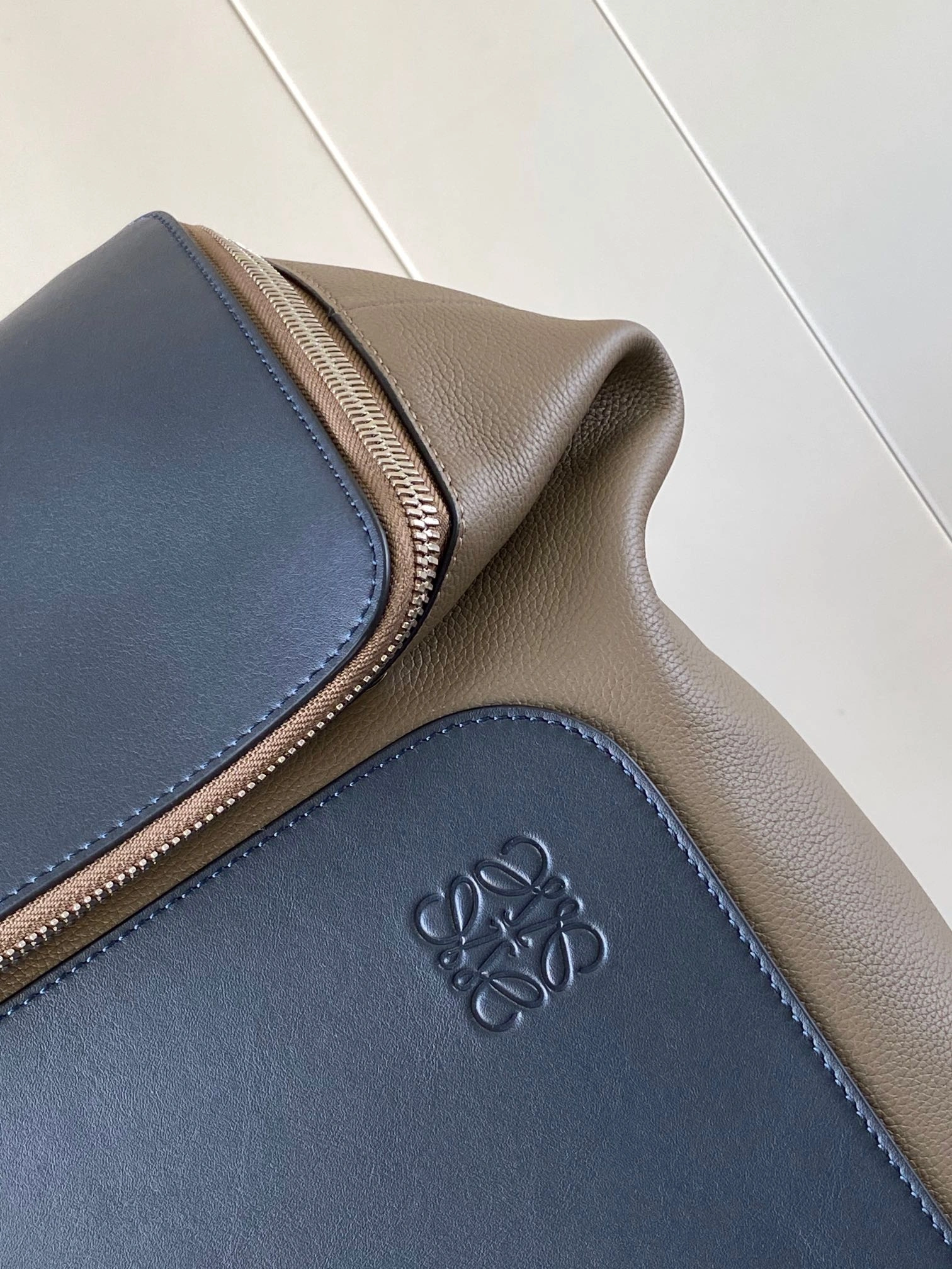 Accurate model Loewe Backpacks
