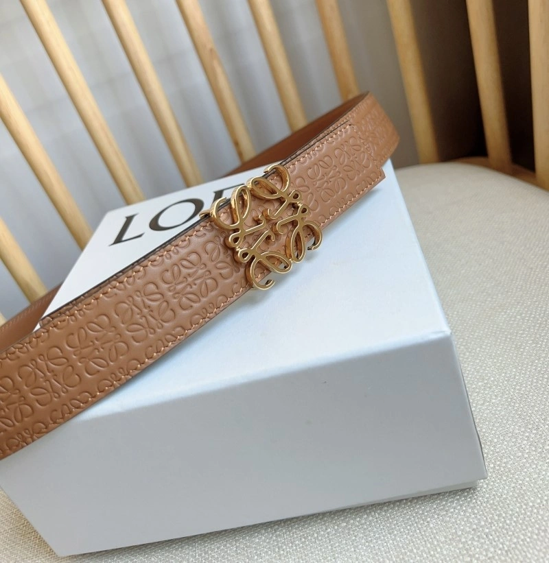 Accurate model Loewe Belts