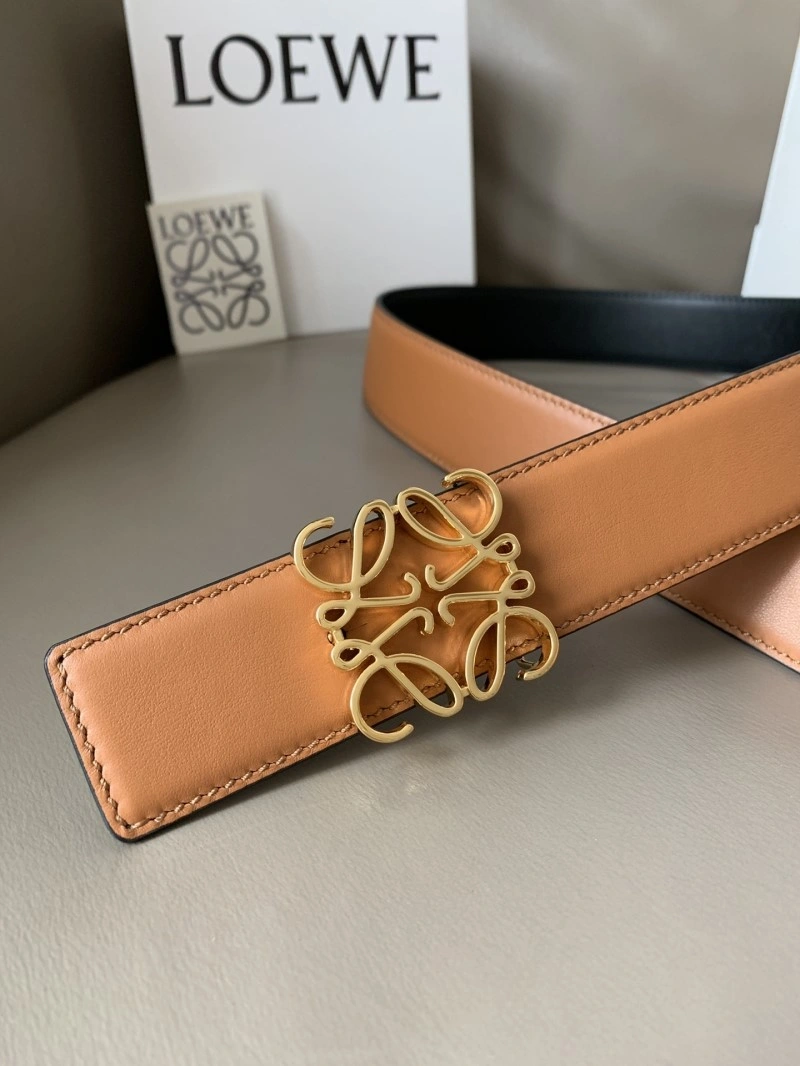 Accurate model Loewe Belts