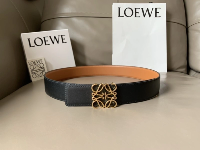 Accurate model Loewe Belts