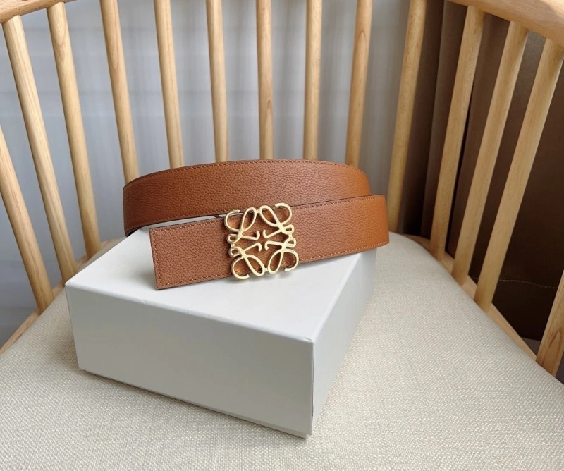 Cut-rate Loewe Belts
