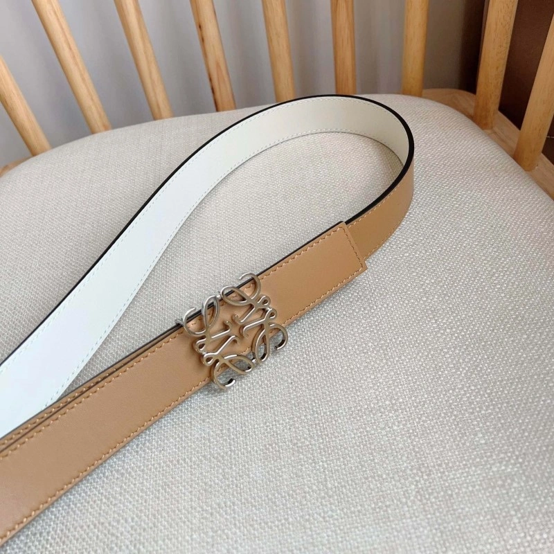 Cut-rate Loewe Belts
