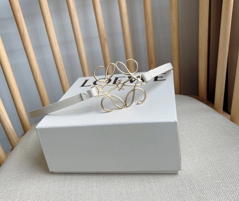 Accurate model Loewe Belts