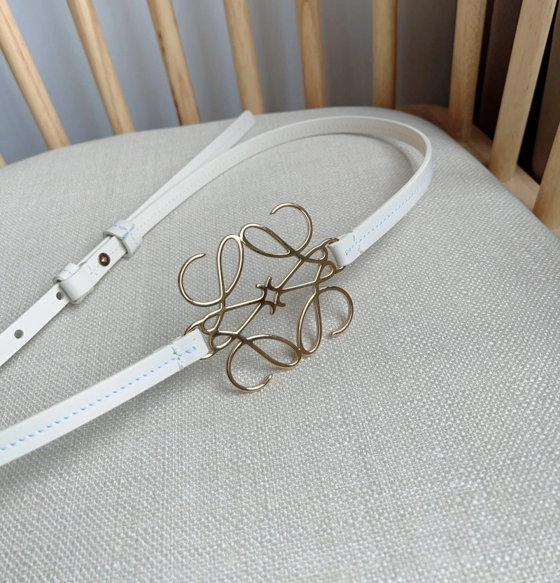 Accurate model Loewe Belts