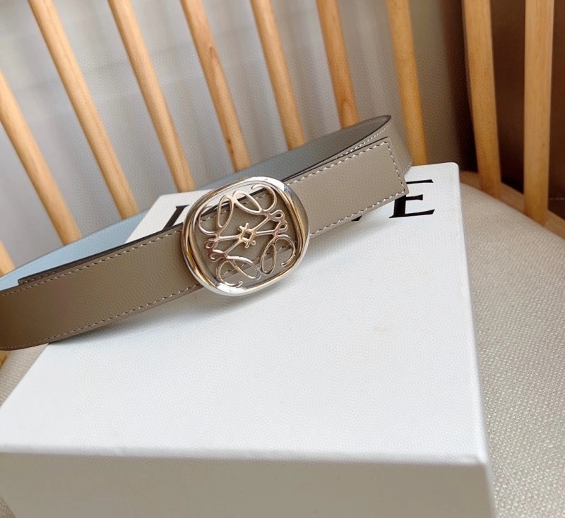 Cut-rate Loewe Belts