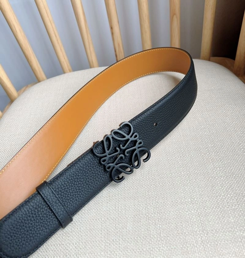 Accurate model Loewe Belts