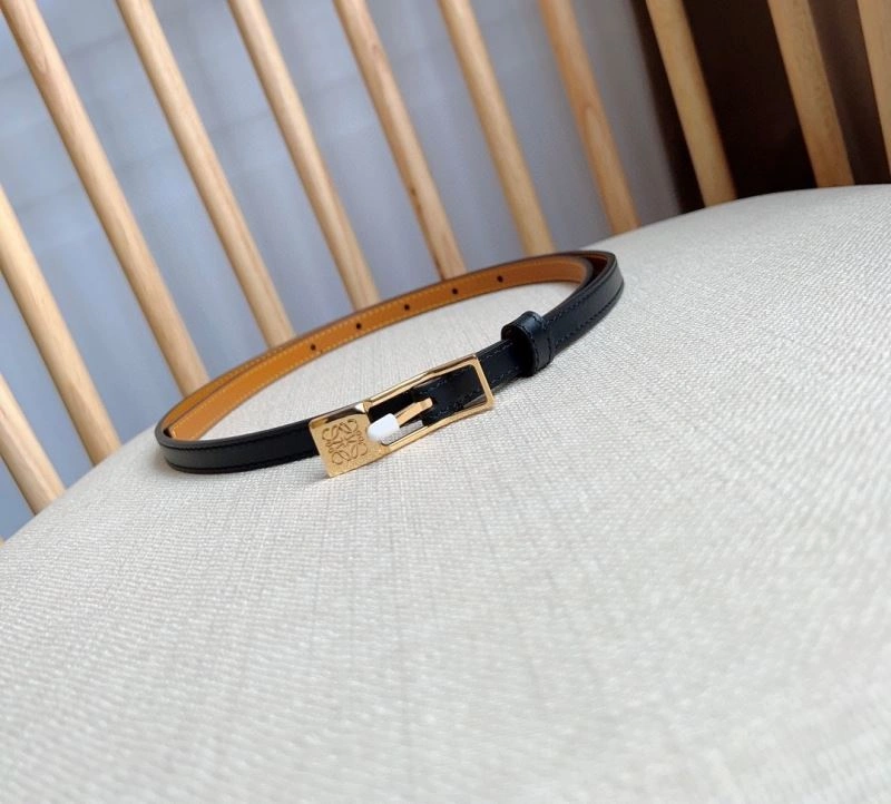 Indistinguishable Loewe Belts