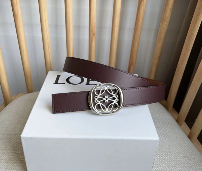Accurate model Loewe Belts