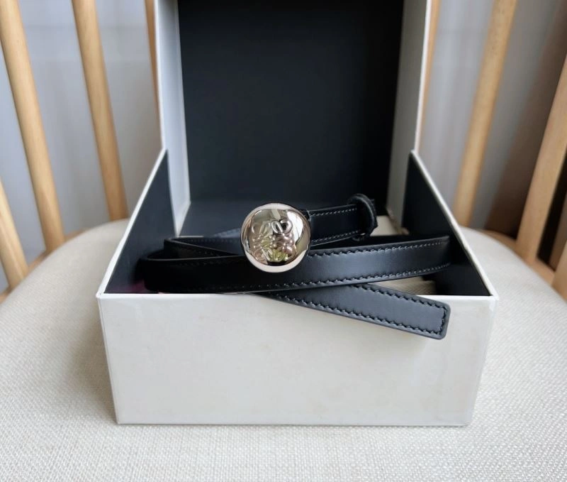 Accurate model Loewe Belts