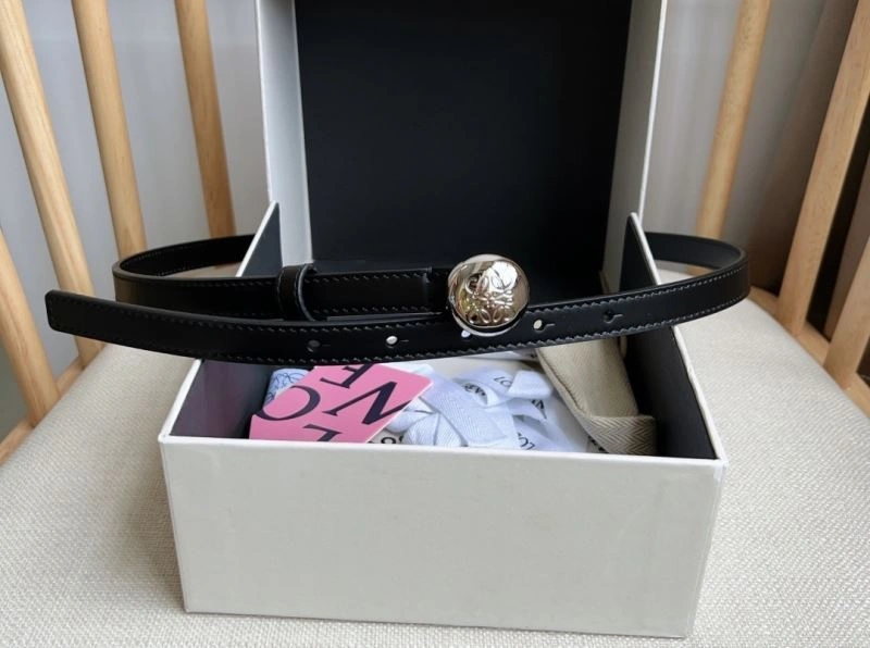 Accurate model Loewe Belts