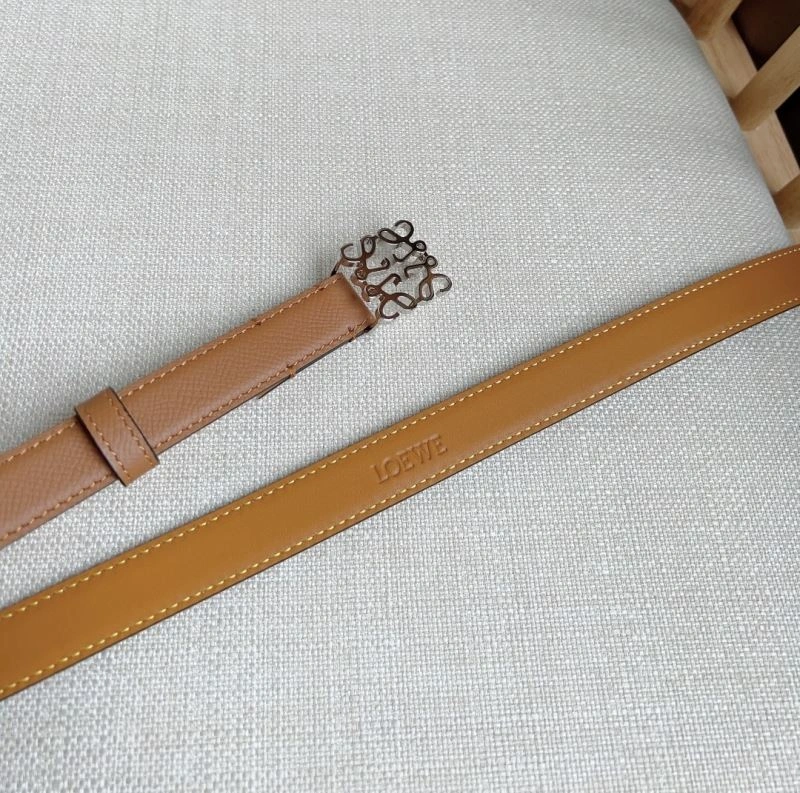 Accurate model Loewe Belts