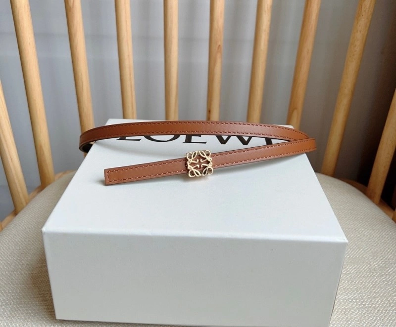 Indistinguishable Loewe Belts