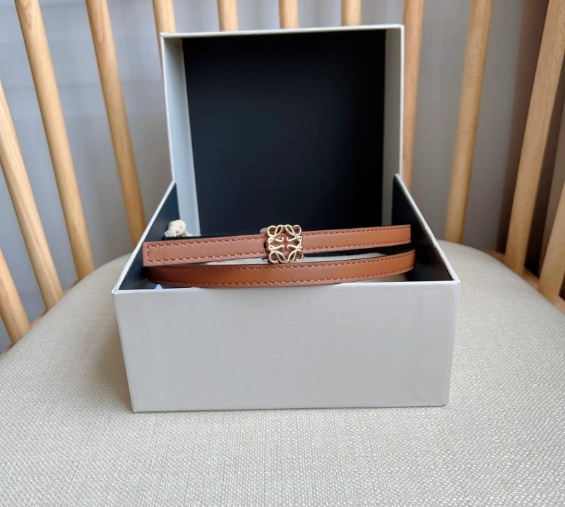 Indistinguishable Loewe Belts
