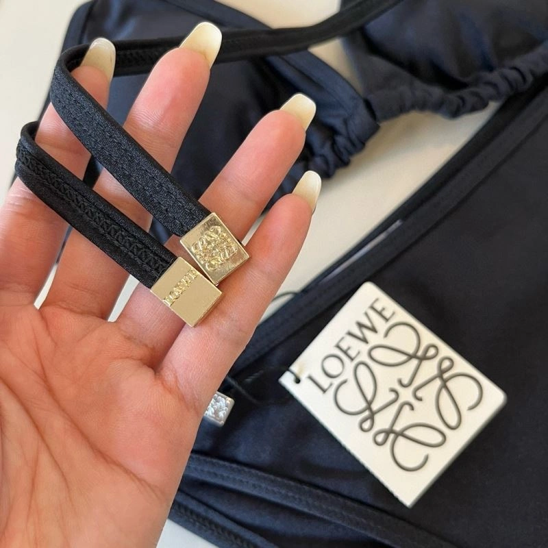 Top match Loewe Bikins