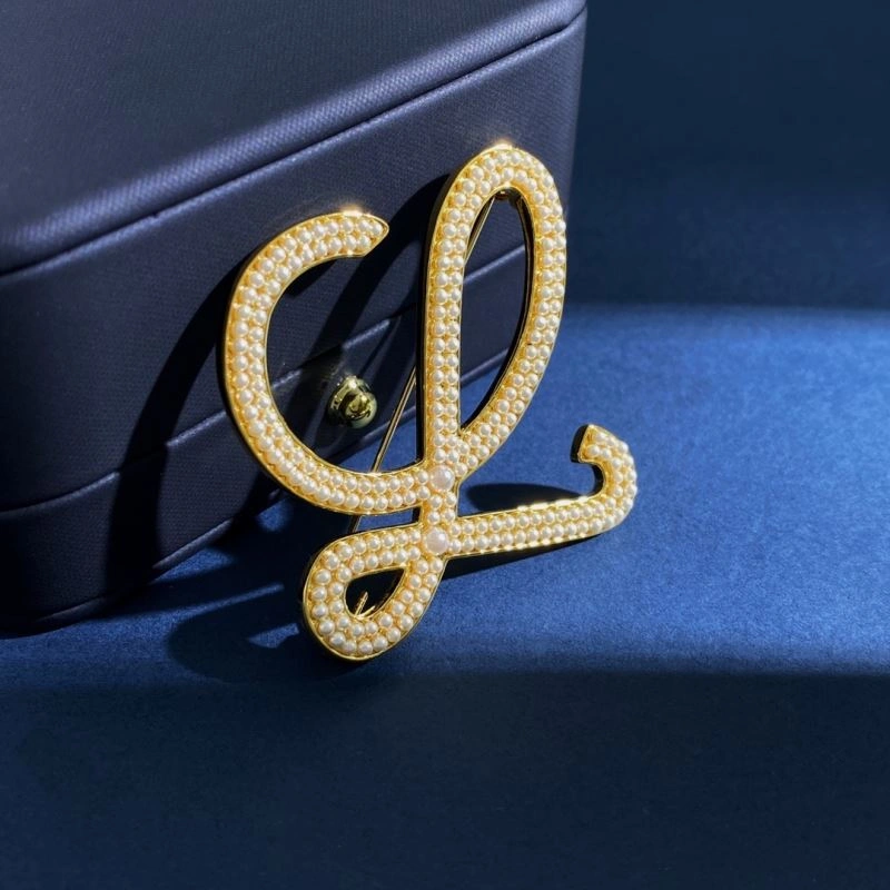 Brand-authenticated Loewe Brooches