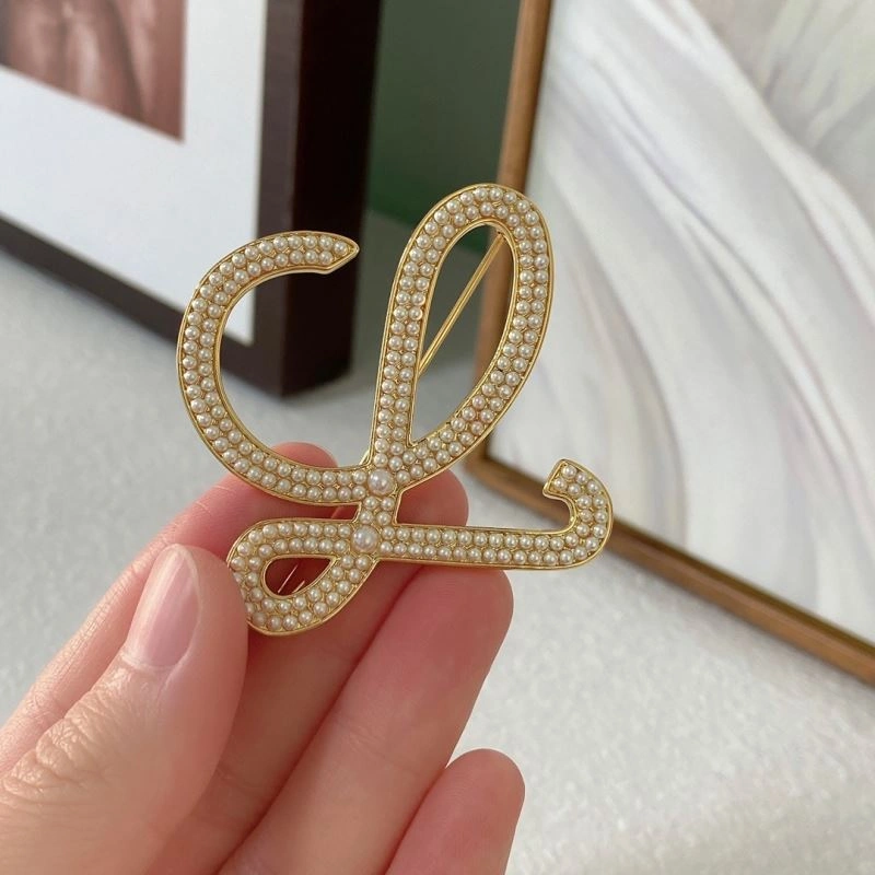 Brand-authenticated Loewe Brooches