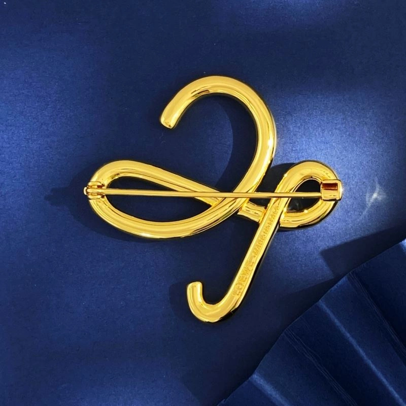 High fidelity Loewe Brooches