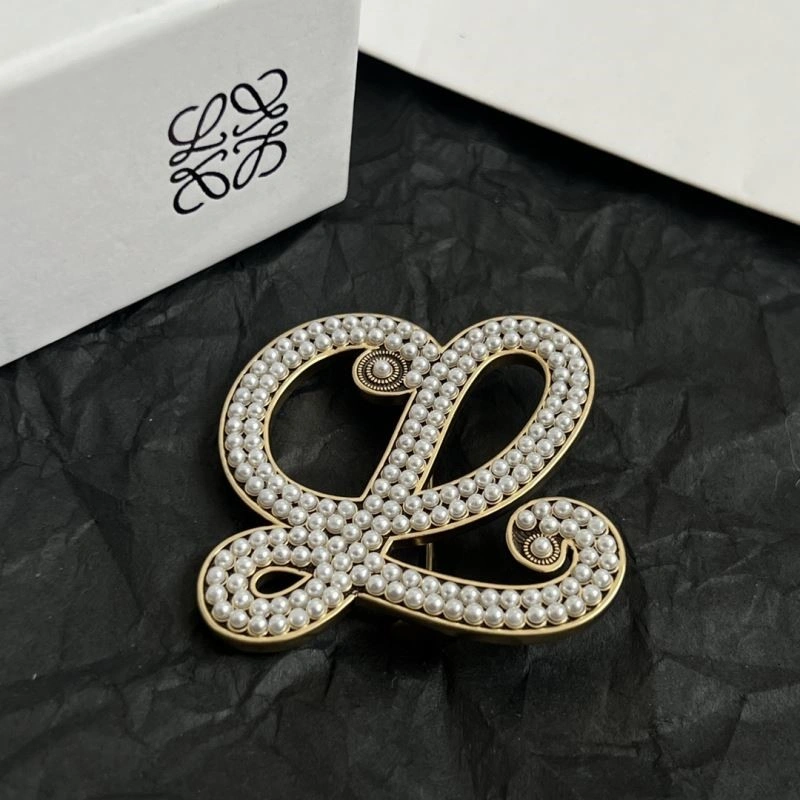 Affordable Loewe Brooches