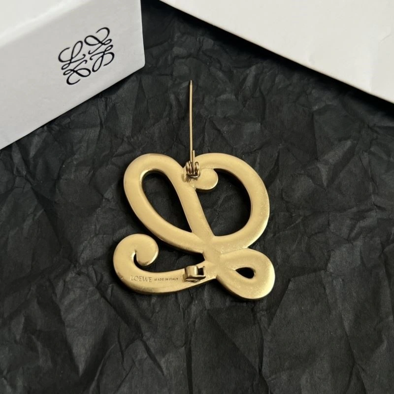 Affordable Loewe Brooches