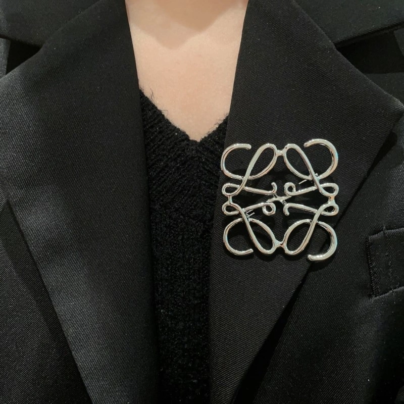 Legit Loewe Brooches