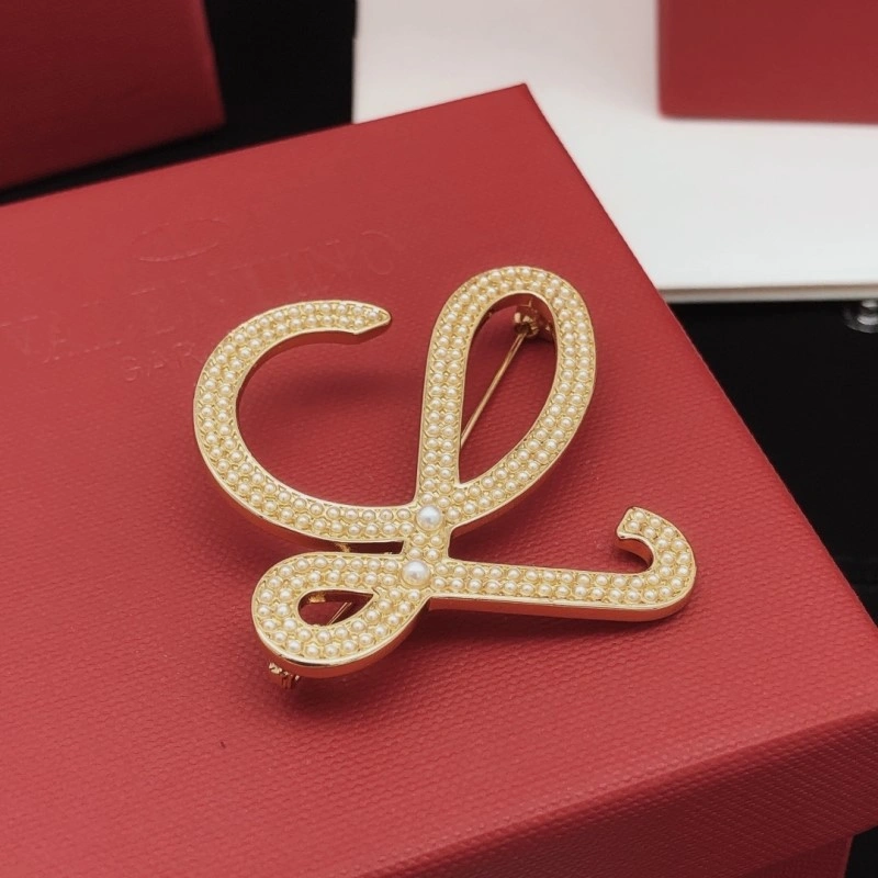 Legit Loewe Brooches