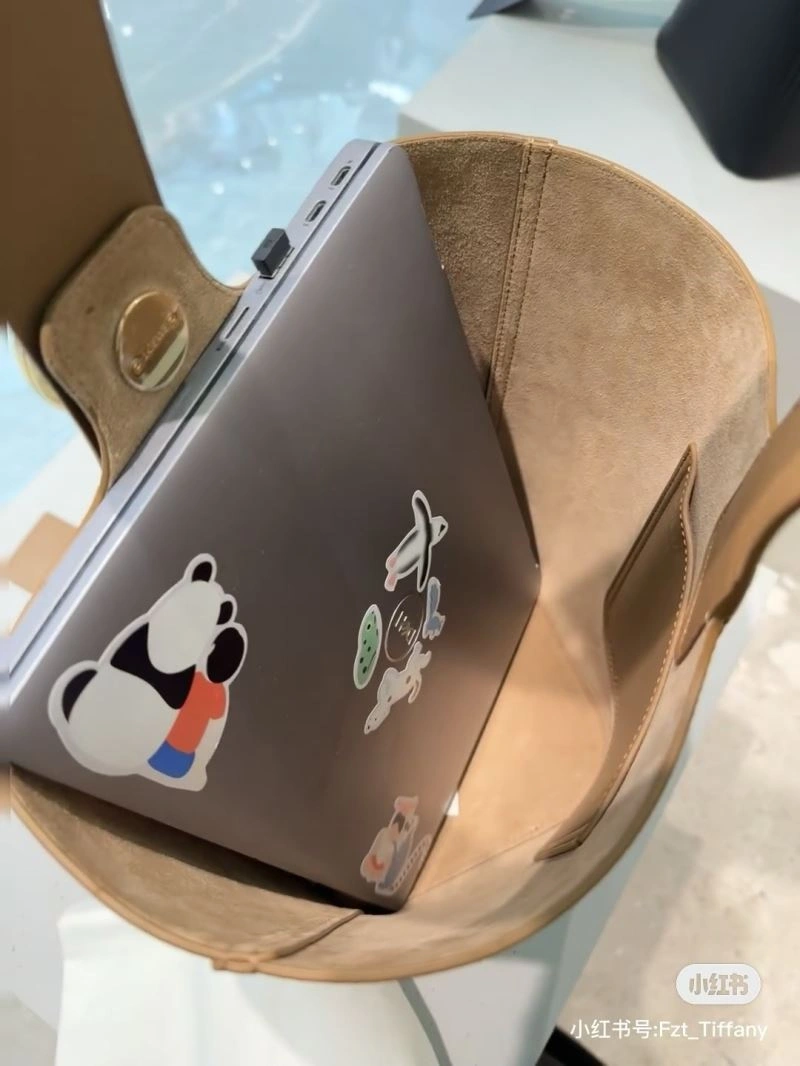 Brand-authenticated Loewe Bucket Bags