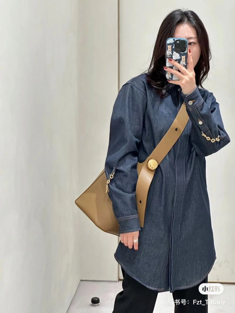 Bargain Loewe Bucket Bags