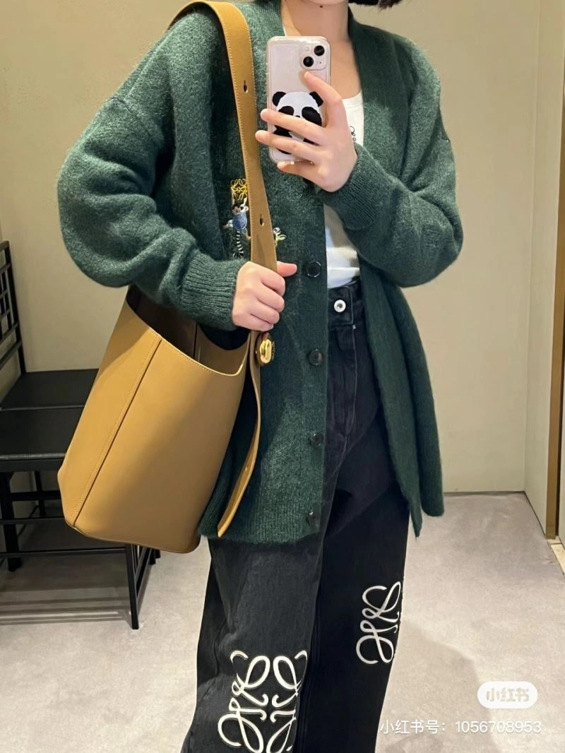 Bargain Loewe Bucket Bags