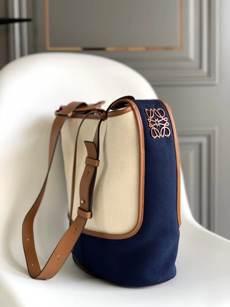 Low-cost Loewe Bucket Bags