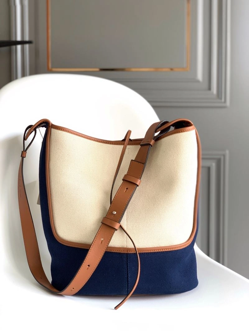 Low-cost Loewe Bucket Bags