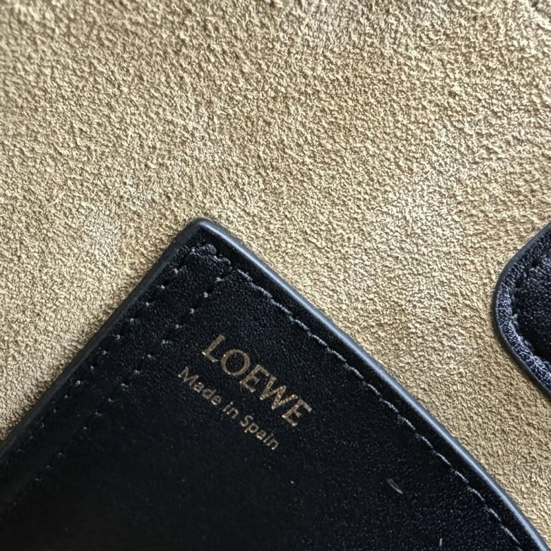 Low-cost Loewe Bucket Bags