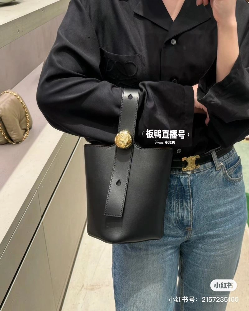 Low-cost Loewe Bucket Bags
