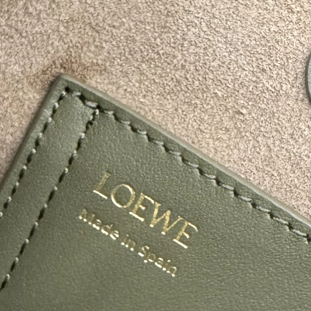 Factory-made Loewe Bucket Bags