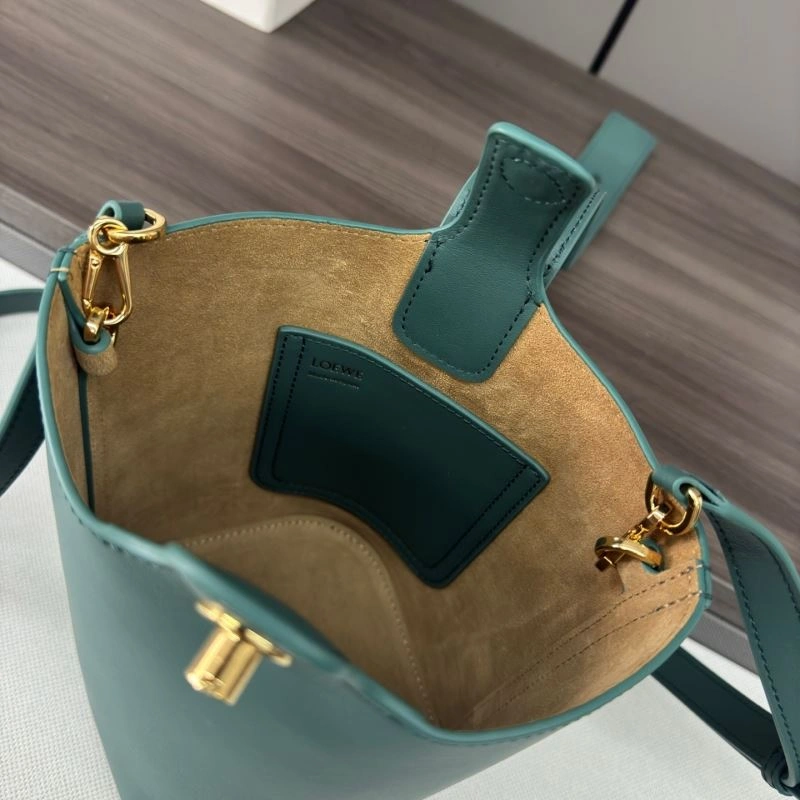 Top mirror Loewe Bucket Bags