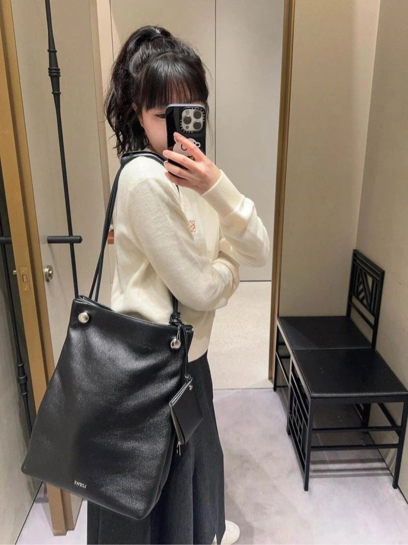 Top mirror Loewe Bucket Bags