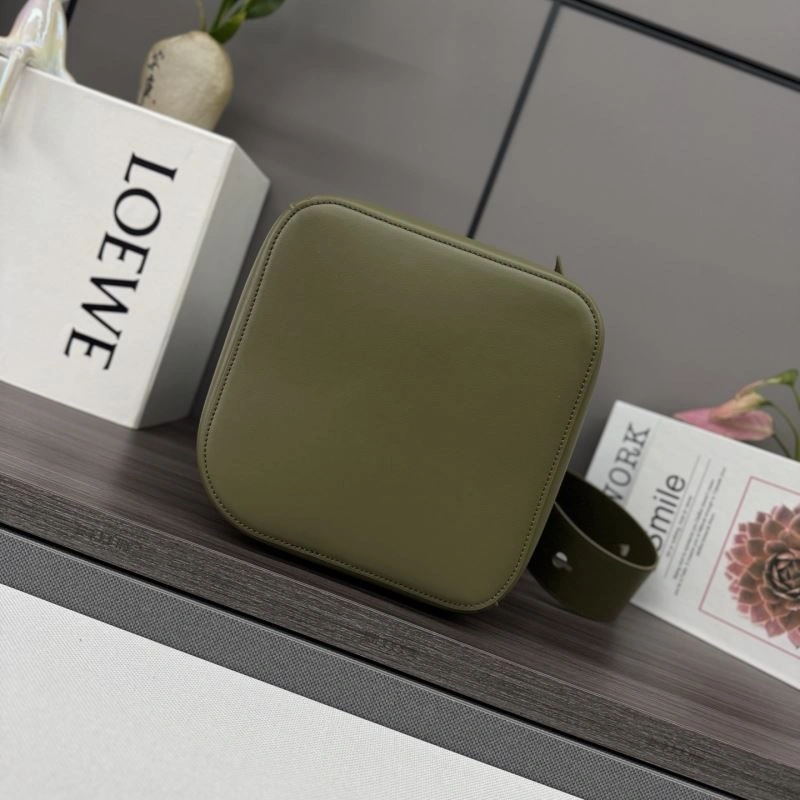 Cut-rate Loewe Bucket Bags