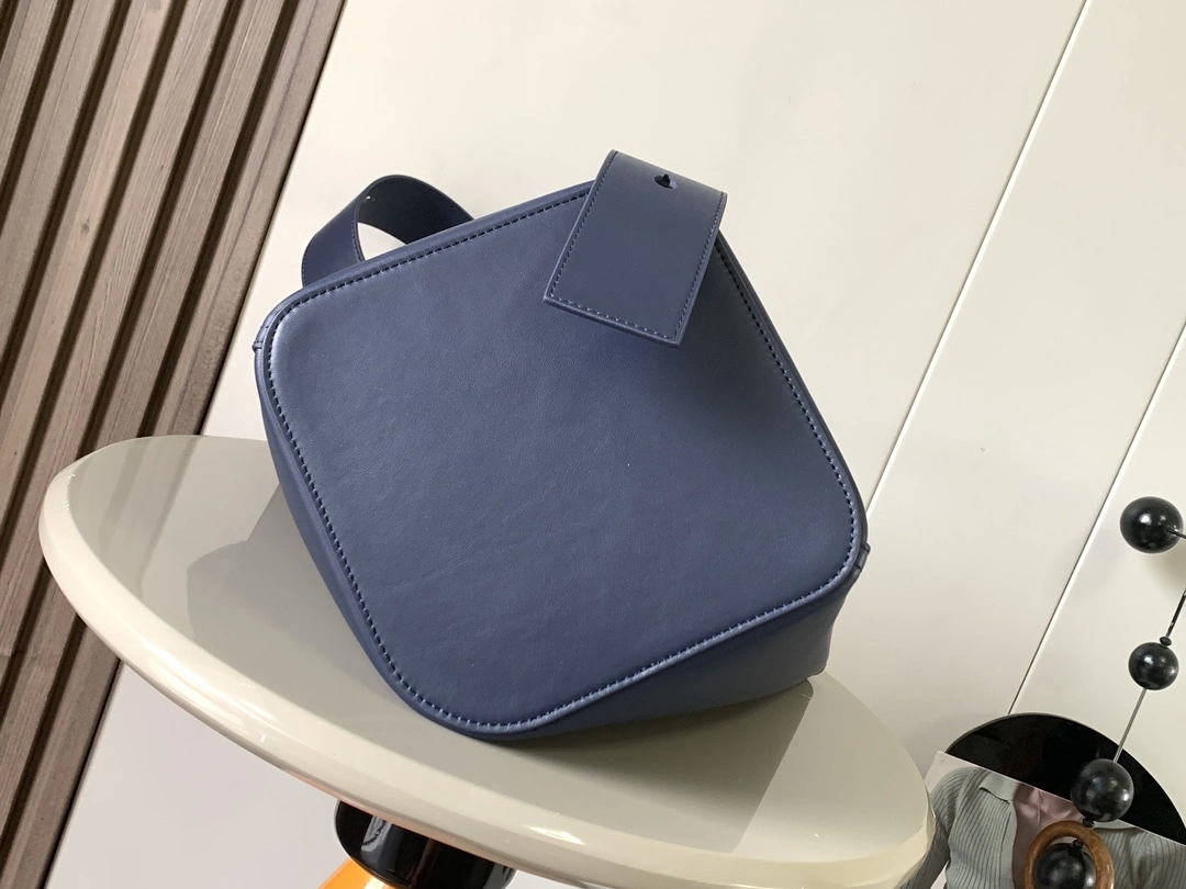 Factory-made Loewe Bucket Bags