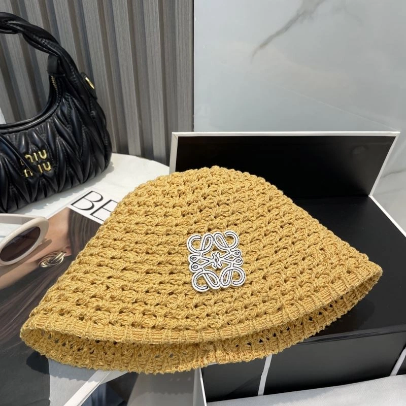 Accurate model Loewe Caps