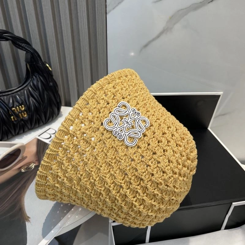 Accurate model Loewe Caps