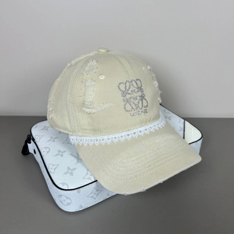Exact replica Loewe Caps