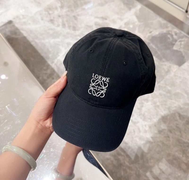 Brand-original Loewe Caps