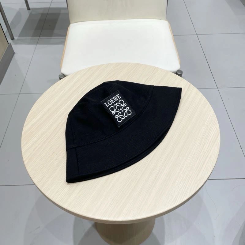 Loewe Caps
