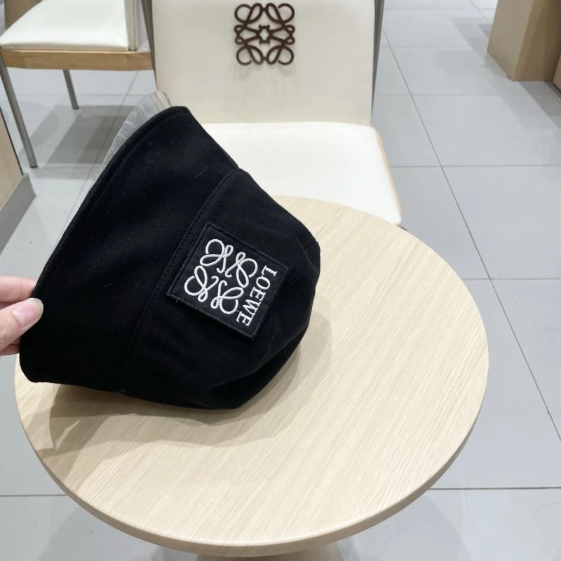 Value-priced Loewe Caps