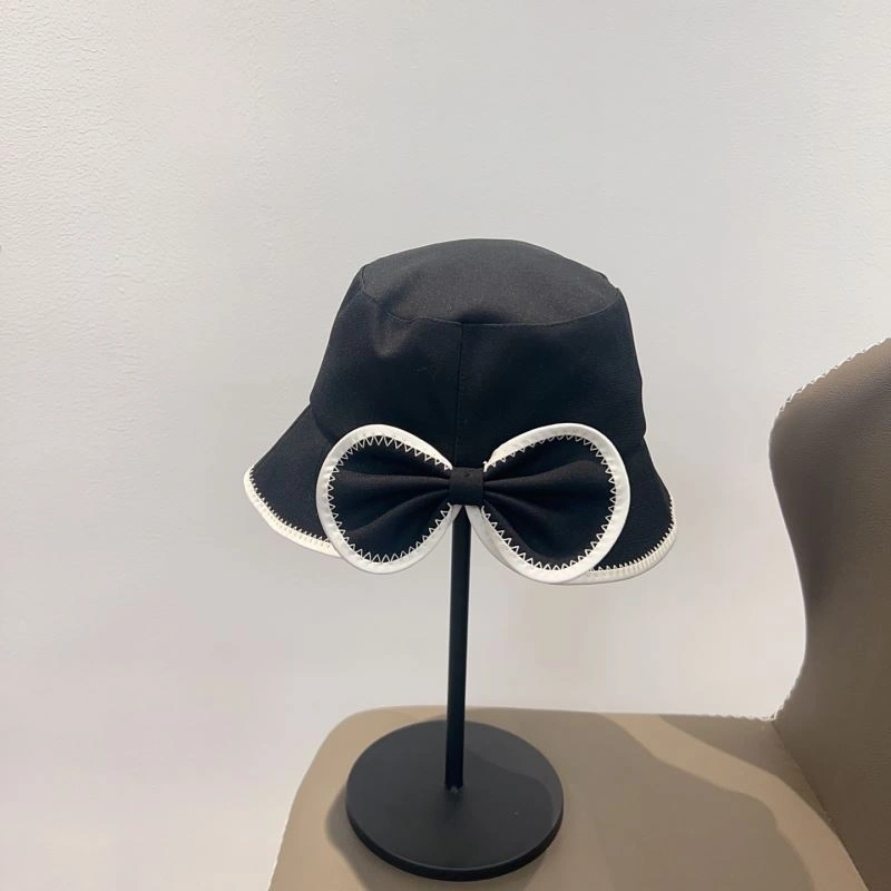 Real Loewe Caps