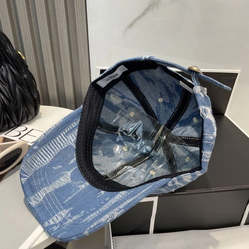 Top match Loewe Caps