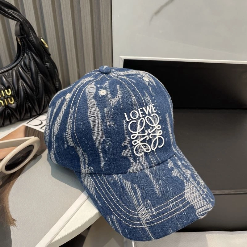 Top match Loewe Caps