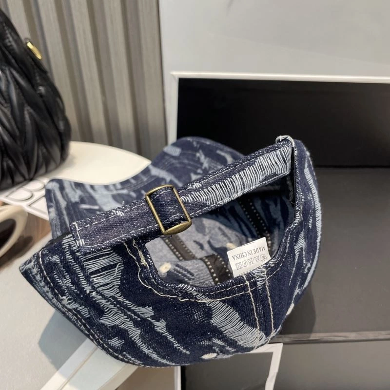 Mirror quality Loewe Caps
