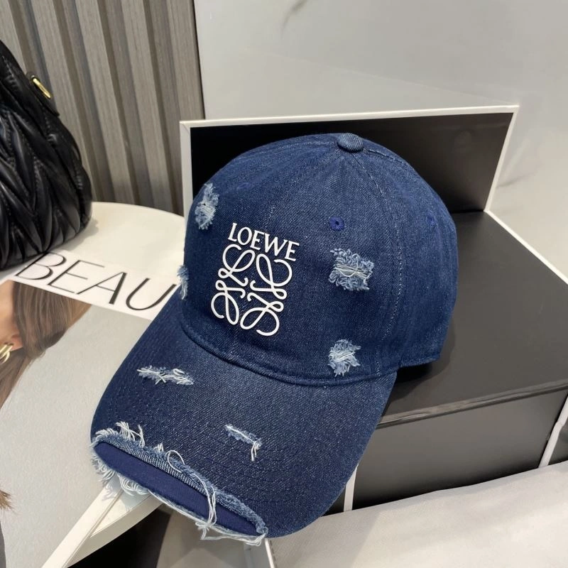 Exact replica Loewe Caps